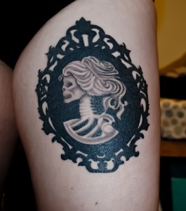 20 skull cameo tattoo designs - Skullspiration